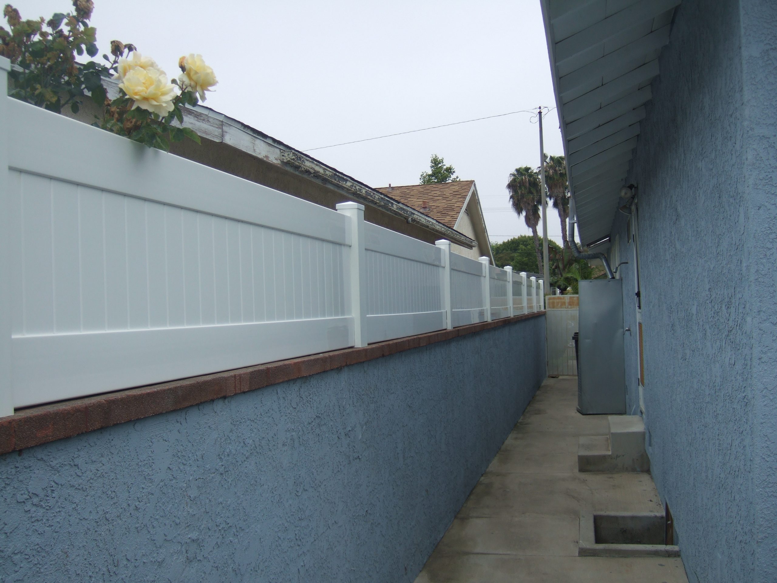 Vinyl Wall Fence Toppers for Privacy With Extension | GNG Vinyl Fencing